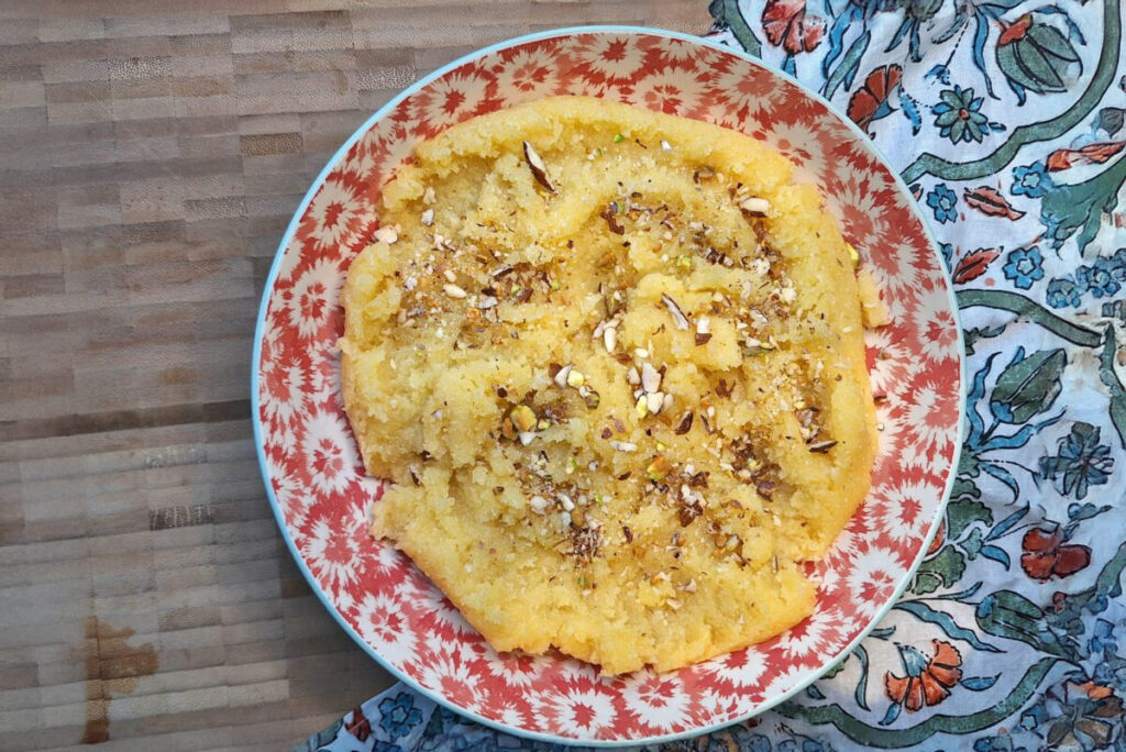 Sooji ka Halwa / Suji Halwa/ Sweet Semolina Pudding – Feasting Food