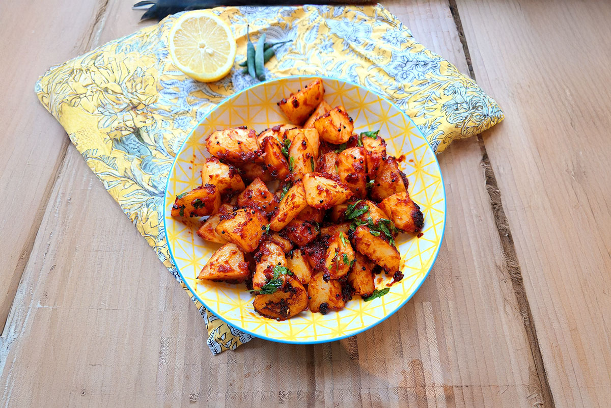 Masala Potatoes Recipe (Khatte Aloo): Tangy, Spicy, and Perfect for ...