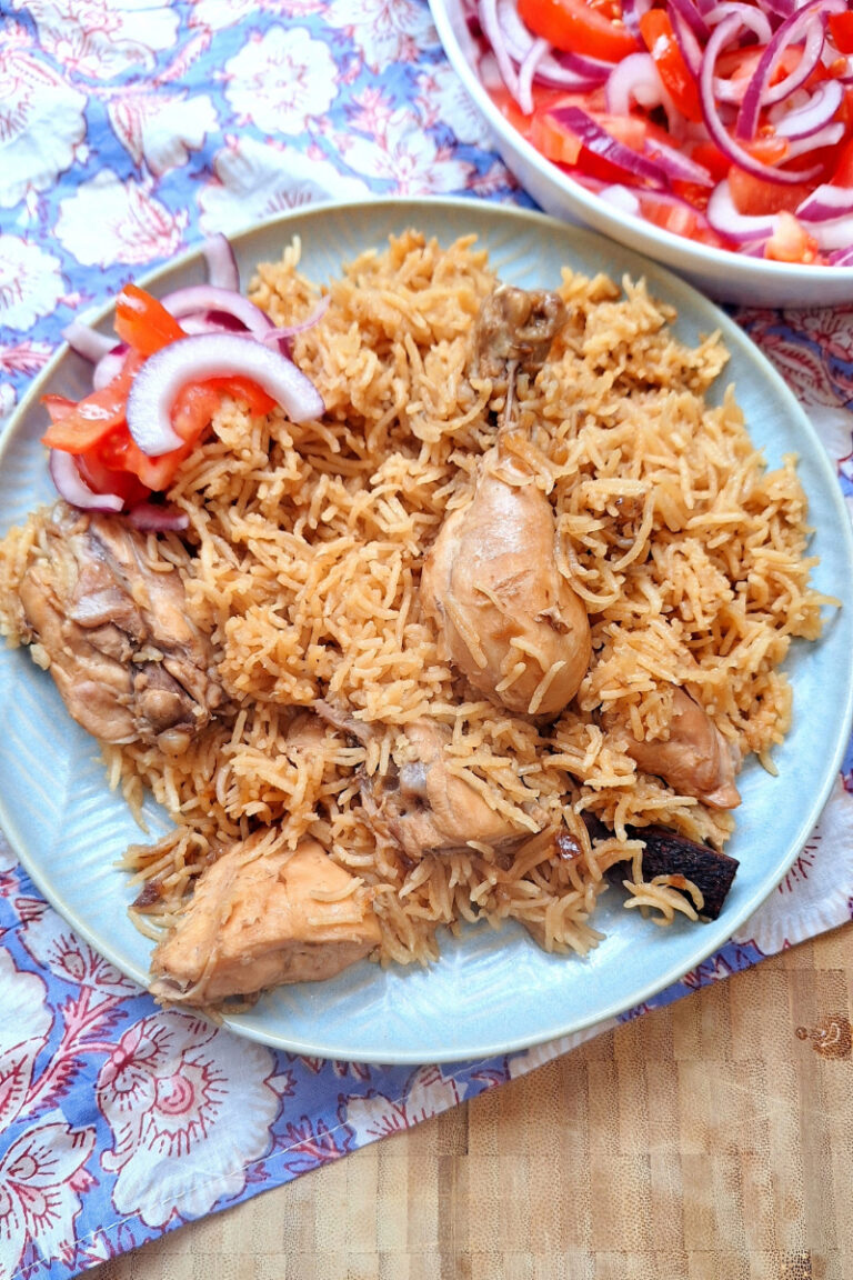 Pakistani Chicken Pilau Rice Recipe: Easy, Flavourful Yakhni Pulao ...