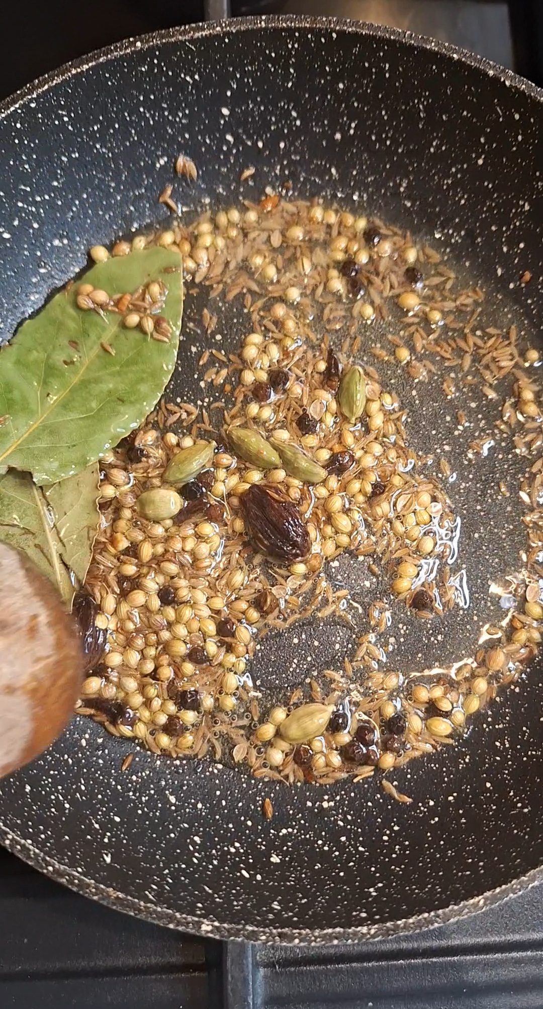 Authentic Lamb Biryani Recipe: Aromatic and Flavourful Pakistani Rice ...